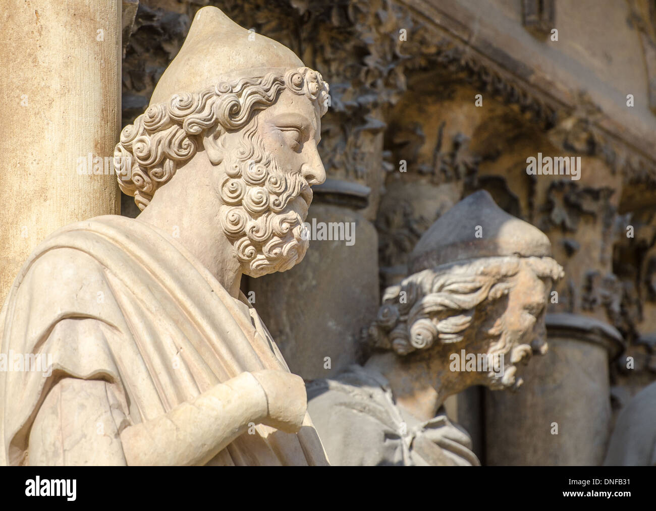 France reims cathedral angel -Fotos und -Bildmaterial in hoher ...