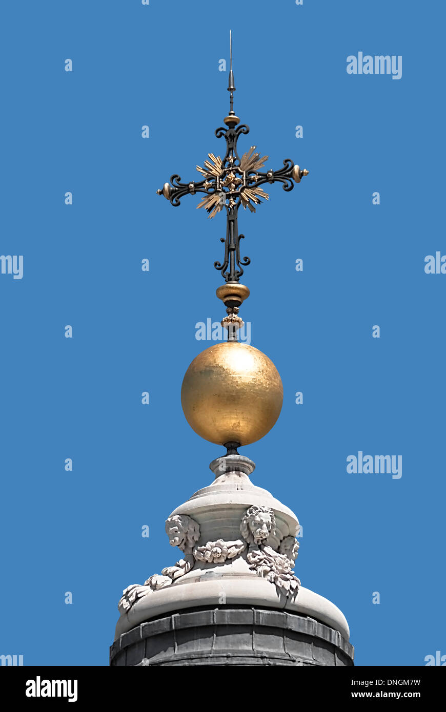 Lightning rods -Fotos und -Bildmaterial in hoher Auflösung – Alamy