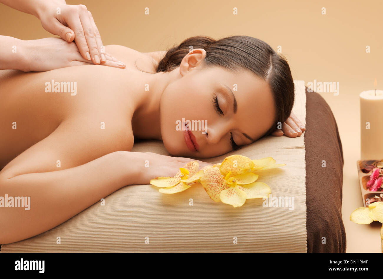 Spa wellness massage -Fotos und -Bildmaterial in hoher Auflösung – Alamy