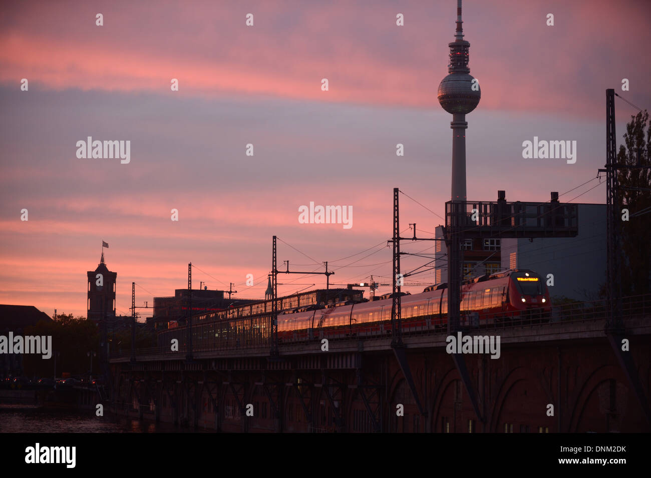 Regional zug -Fotos und -Bildmaterial in hoher Auflösung – Alamy