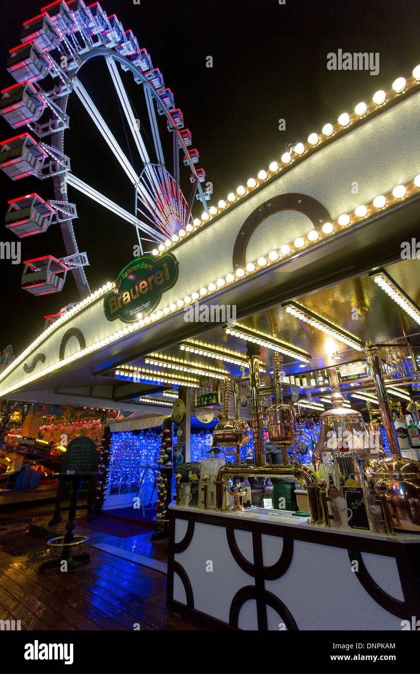 Berliner Weihnachtsmarkt Riesenrad Stockfotos und -bilder Kaufen ...