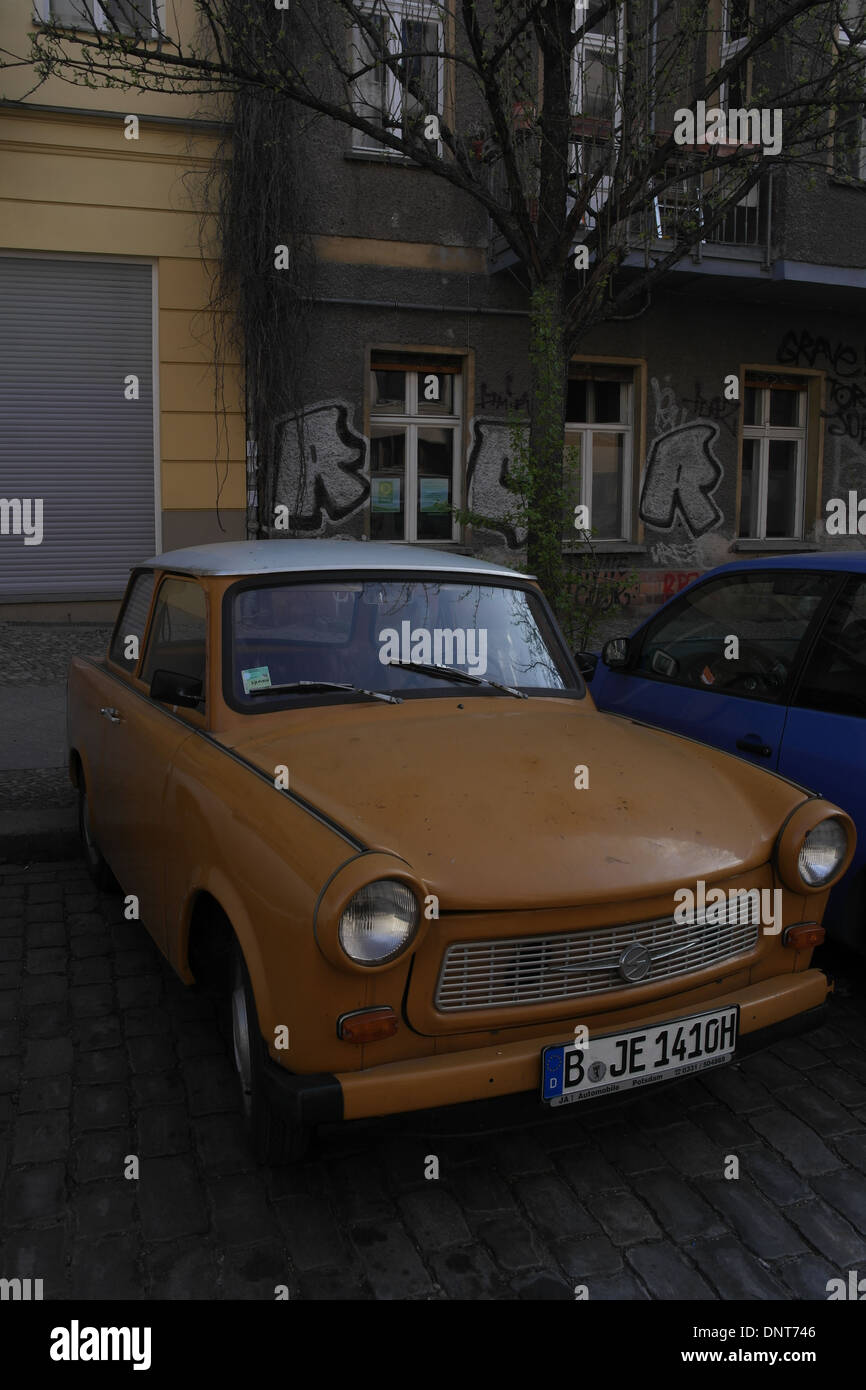 Trabant 601 frontansicht -Fotos und -Bildmaterial in hoher Auflösung ...