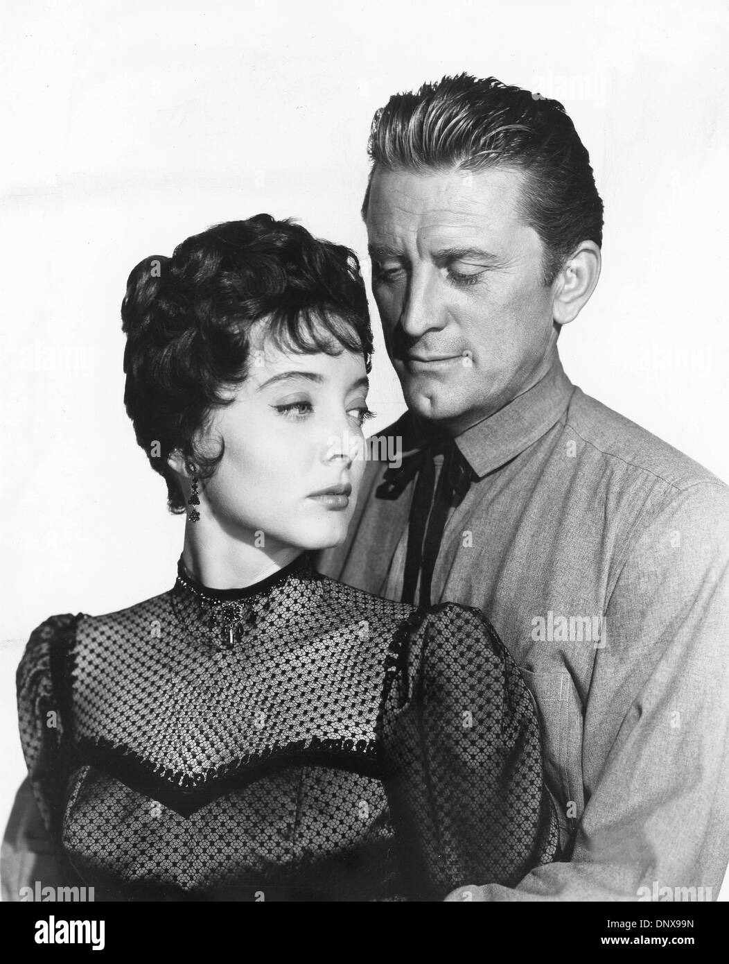 Kirk douglas zuletzt -Fotos und -Bildmaterial in hoher Auflösung – Alamy