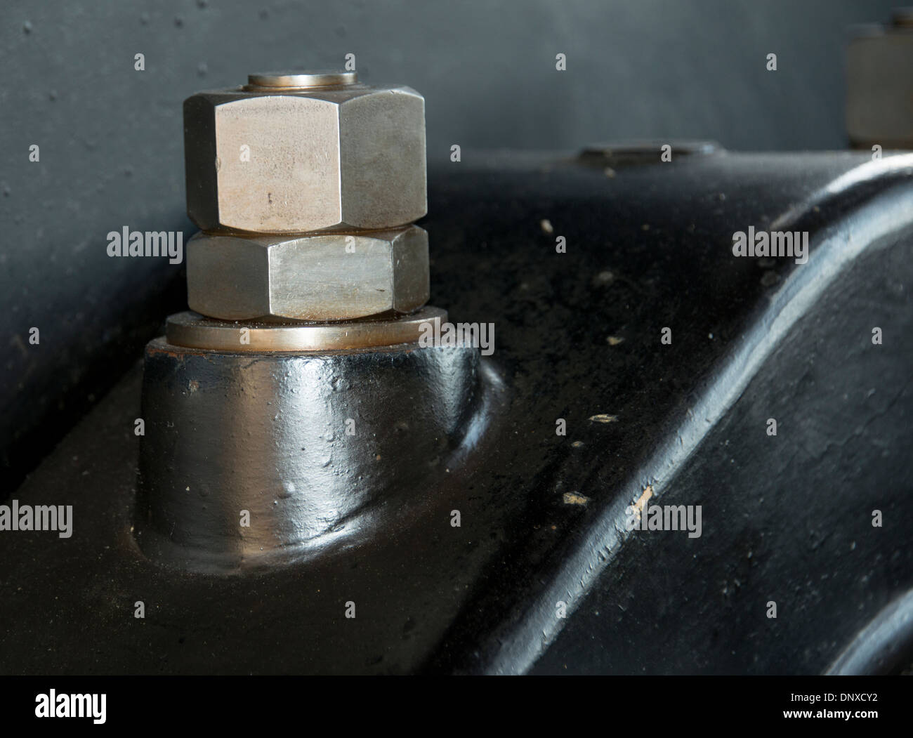 Metal nuts and bolts -Fotos und -Bildmaterial in hoher Auflösung – Alamy