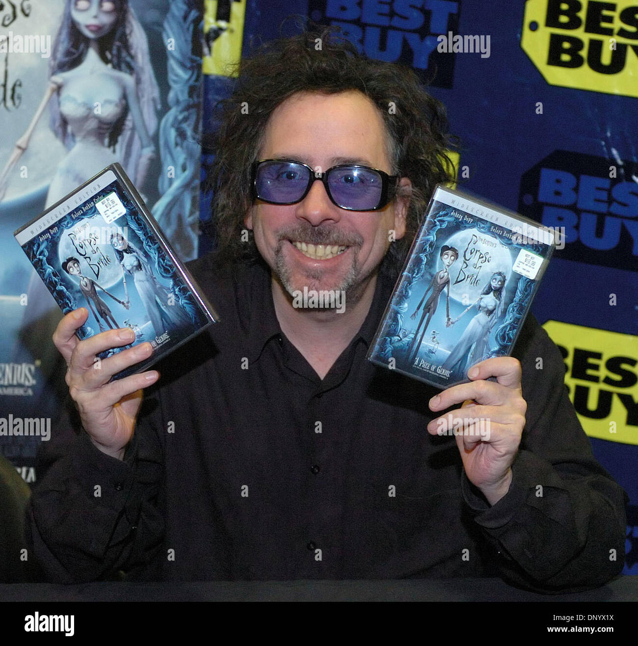 Tim burton trifft fans -Fotos und -Bildmaterial in hoher Auflösung – Alamy