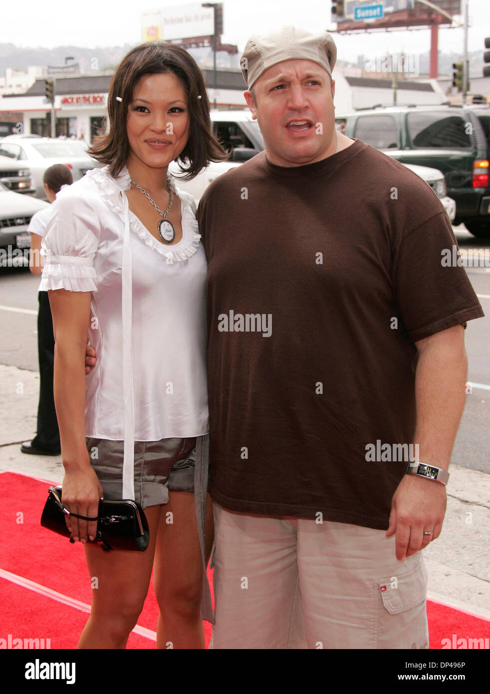 Actor Kevin James Wife Steffiana Stockfotos & Actor Kevin James Wife ...