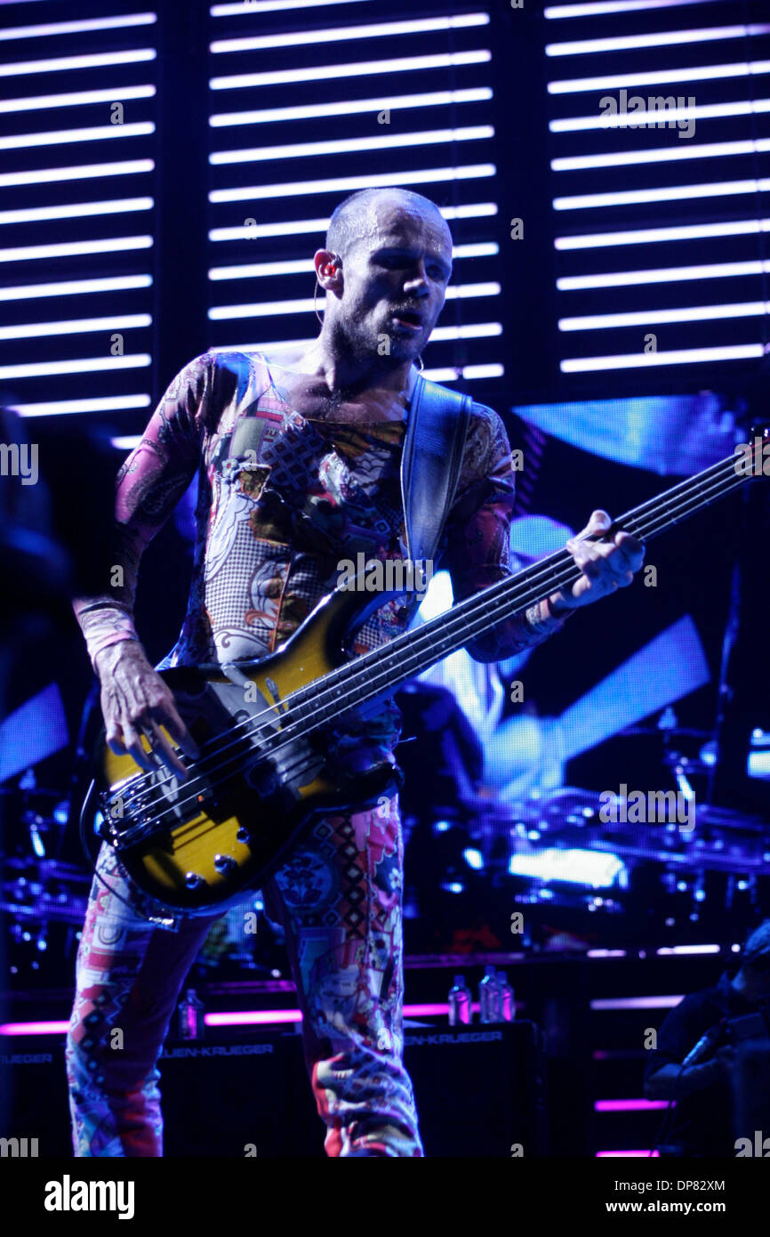 Flea aka michael balzary red -Fotos und -Bildmaterial in hoher ...