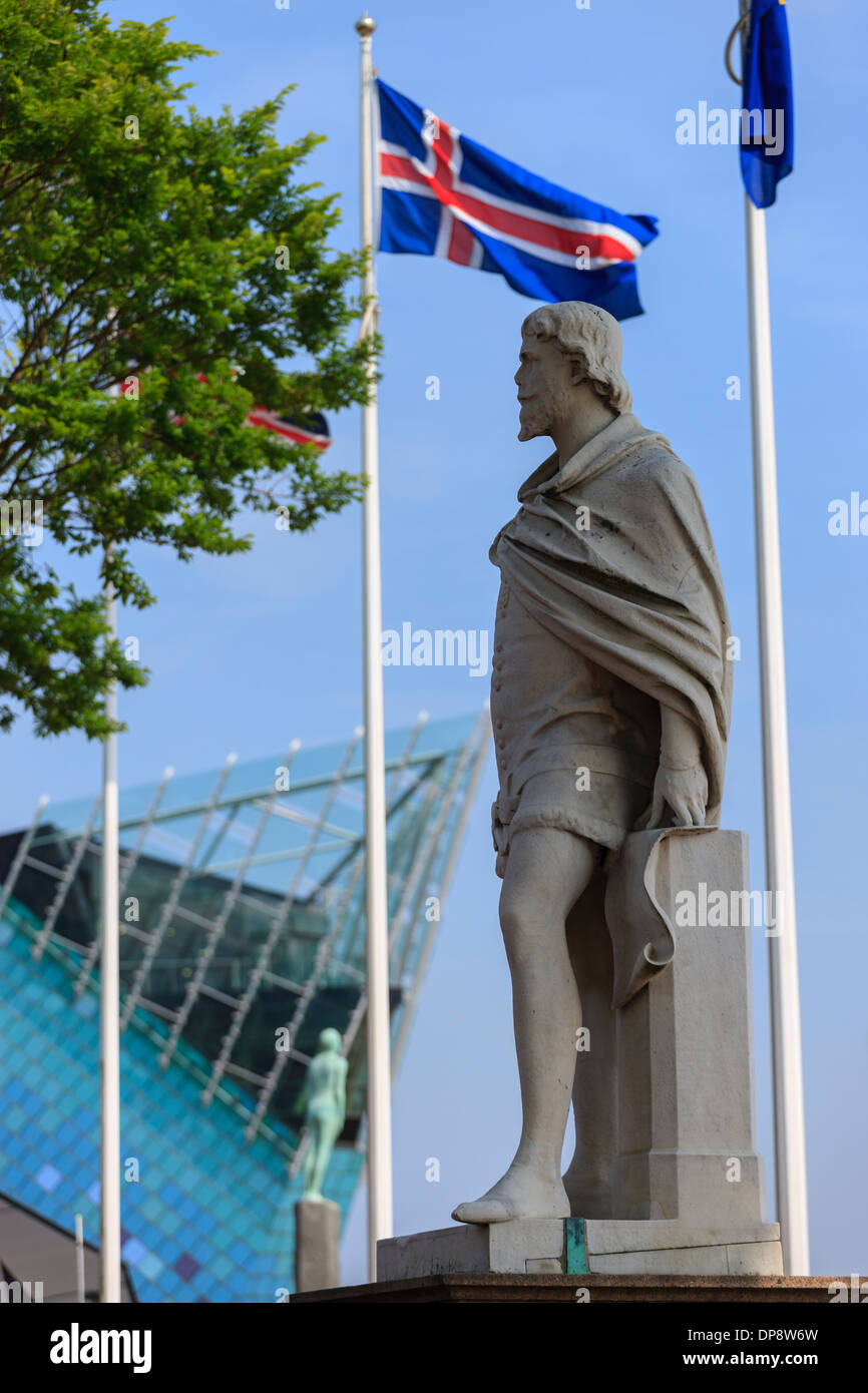 Statue de william de la pole -Fotos und -Bildmaterial in hoher ...