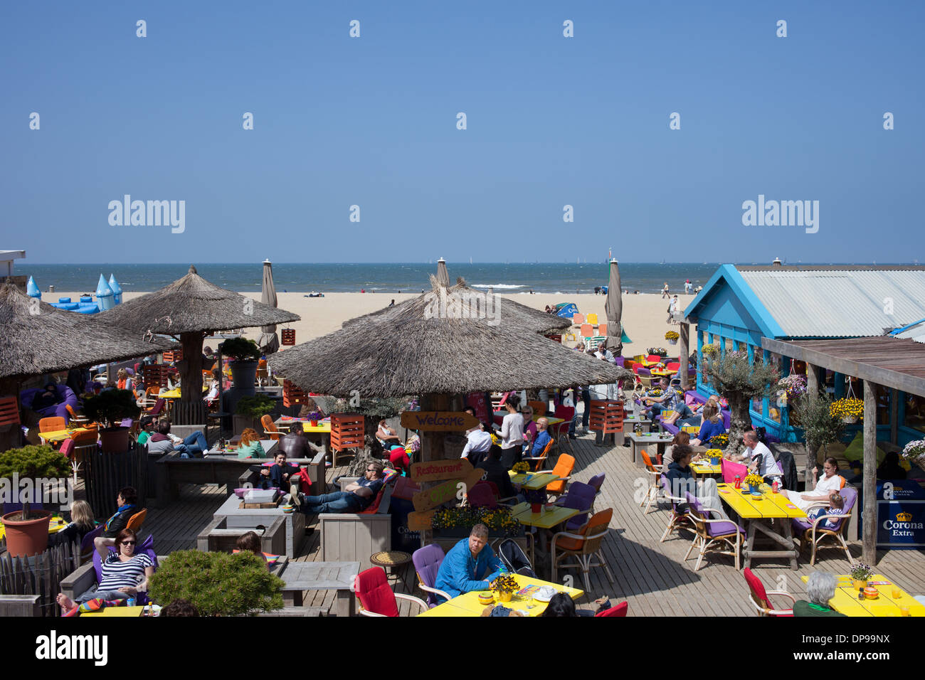 Beach bar scheveningen den haag -Fotos und -Bildmaterial in hoher ...
