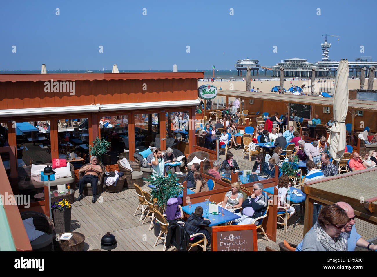 Beach bar scheveningen den haag -Fotos und -Bildmaterial in hoher ...