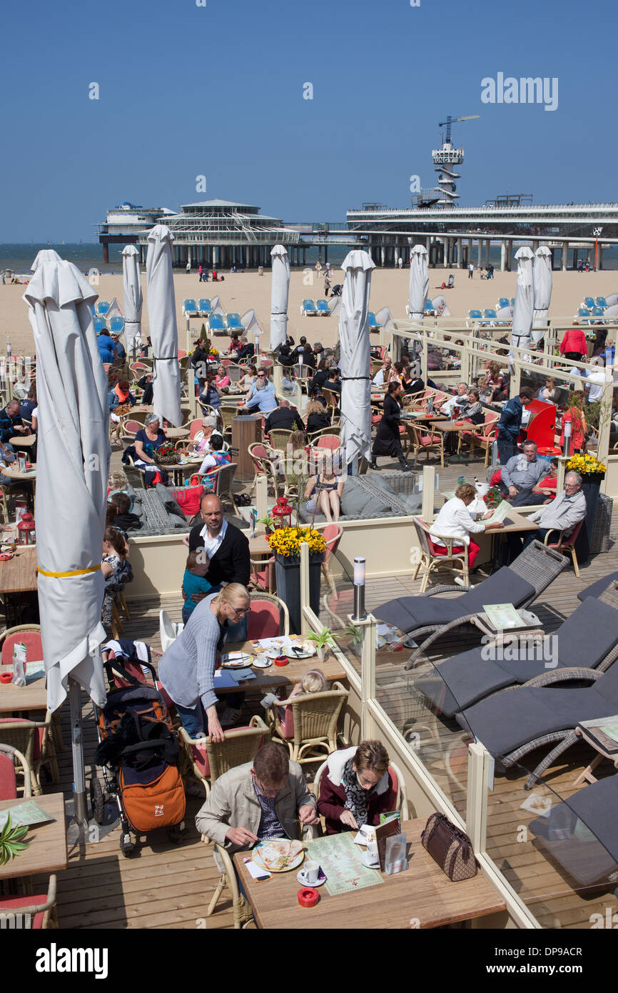 Beach bar scheveningen den haag -Fotos und -Bildmaterial in hoher ...