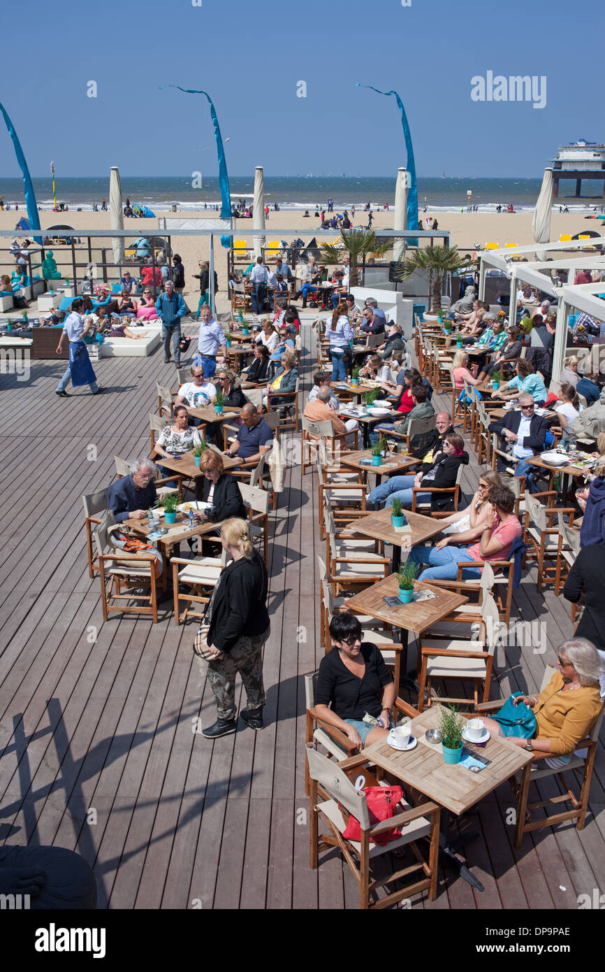 Beach bar scheveningen den haag -Fotos und -Bildmaterial in hoher ...