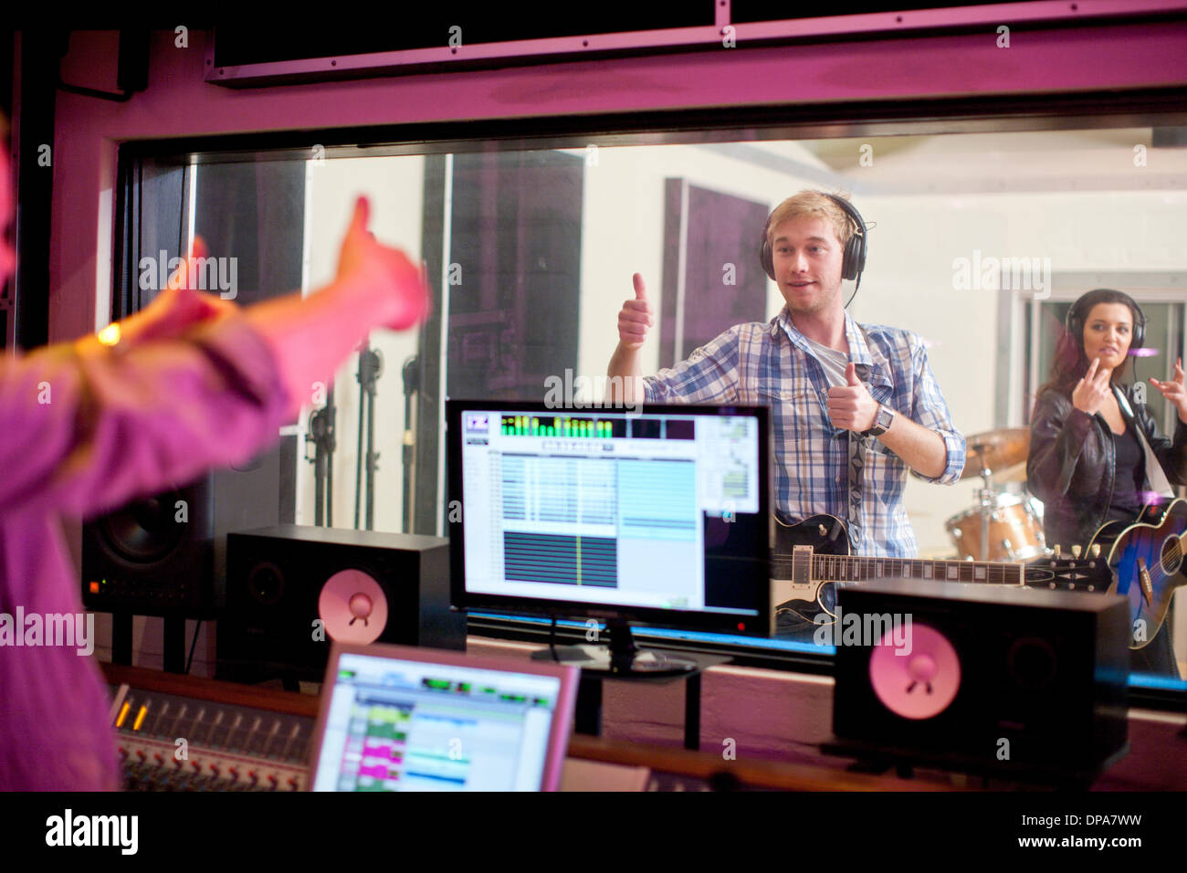 Musik studio -Fotos und -Bildmaterial in hoher Auflösung – Alamy