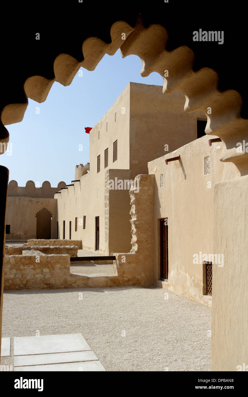 Riffaa rifa bahrain festungsbogen -Fotos und -Bildmaterial in hoher ...
