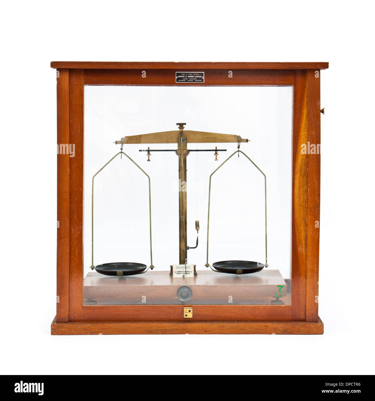 Brass weighing balance scales -Fotos und -Bildmaterial in hoher ...