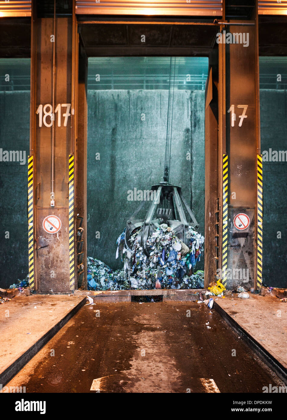 Schrottfigur aus metall -Fotos und -Bildmaterial in hoher Auflösung – Alamy