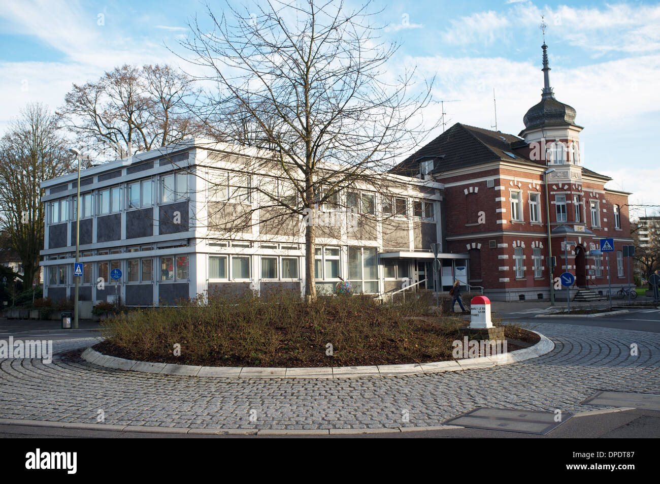 Bahnhof leichlingen -Fotos und -Bildmaterial in hoher Auflösung – Alamy