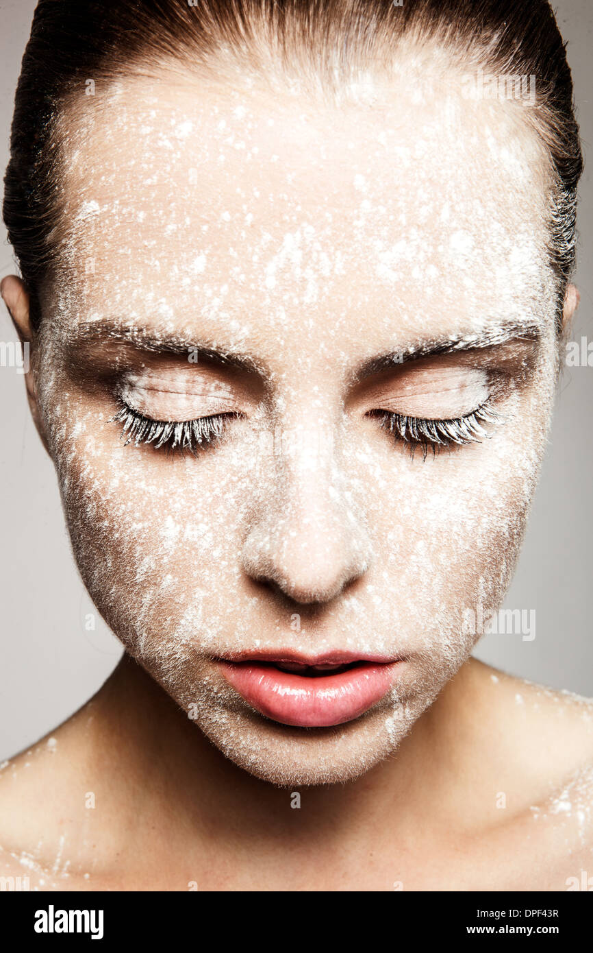 Anatomie weibliches gesicht -Fotos und -Bildmaterial in hoher Auflösung ...