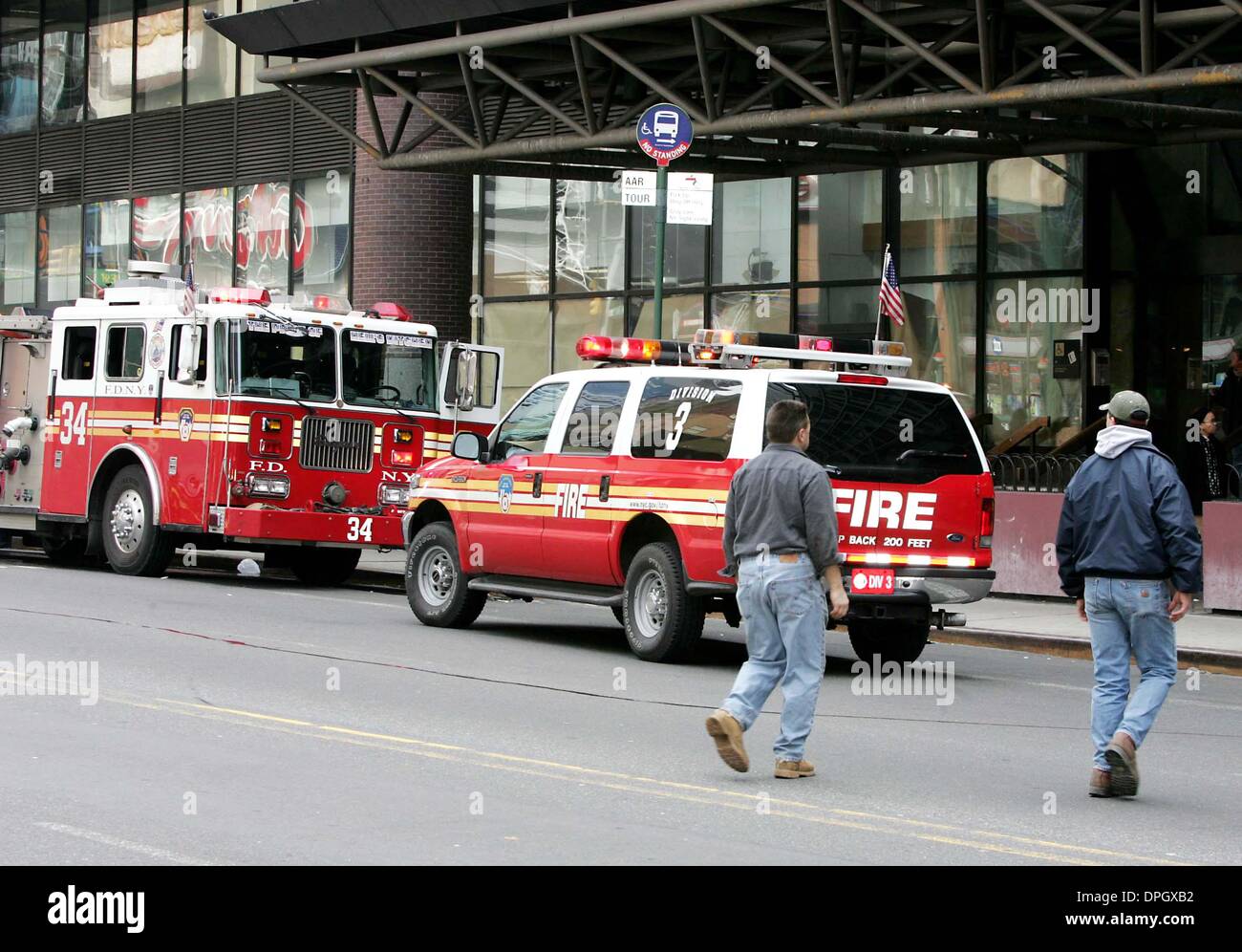 11. März 2006 - New York, New York, USA - ein Feuer auf der zweiten ...