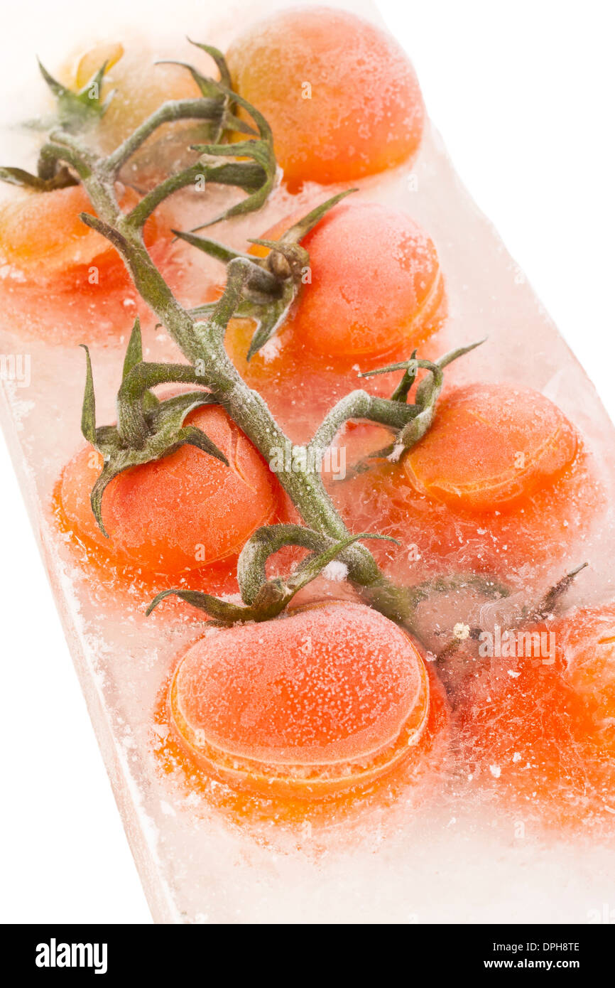 Frozen tomatoes -Fotos und -Bildmaterial in hoher Auflösung – Alamy