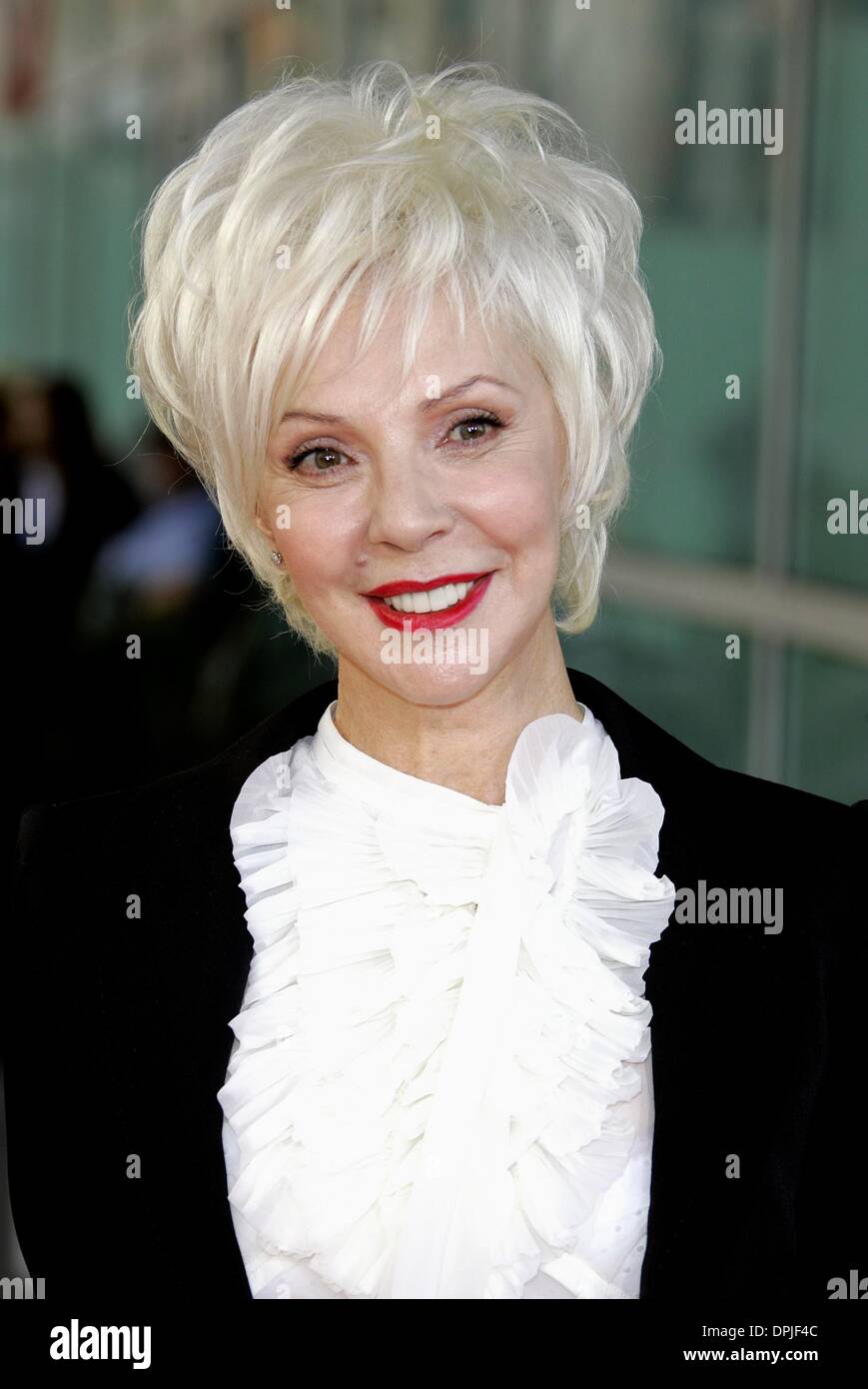 Patricia reeves mother keanu reeves -Fotos und -Bildmaterial in hoher ...