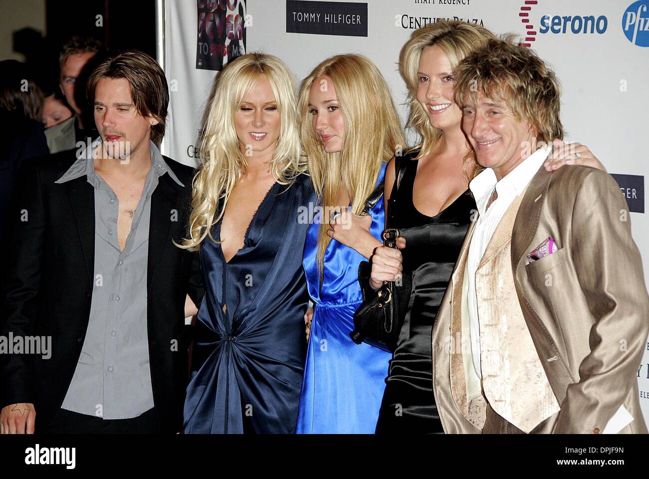 Rod stewart mit seinen töchtern ruby stewart -Fotos und -Bildmaterial ...