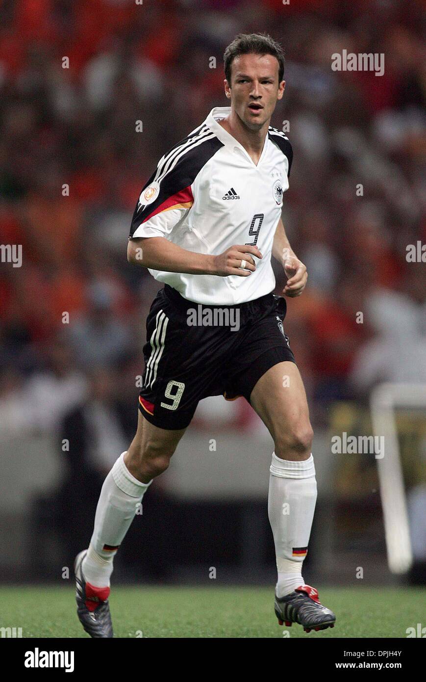 Fredi bobic deutschland -Fotos und -Bildmaterial in hoher Auflösung – Alamy