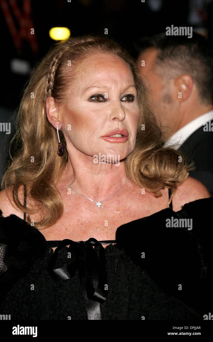 Ursula andress ursula andress ursula -Fotos und -Bildmaterial in hoher ...