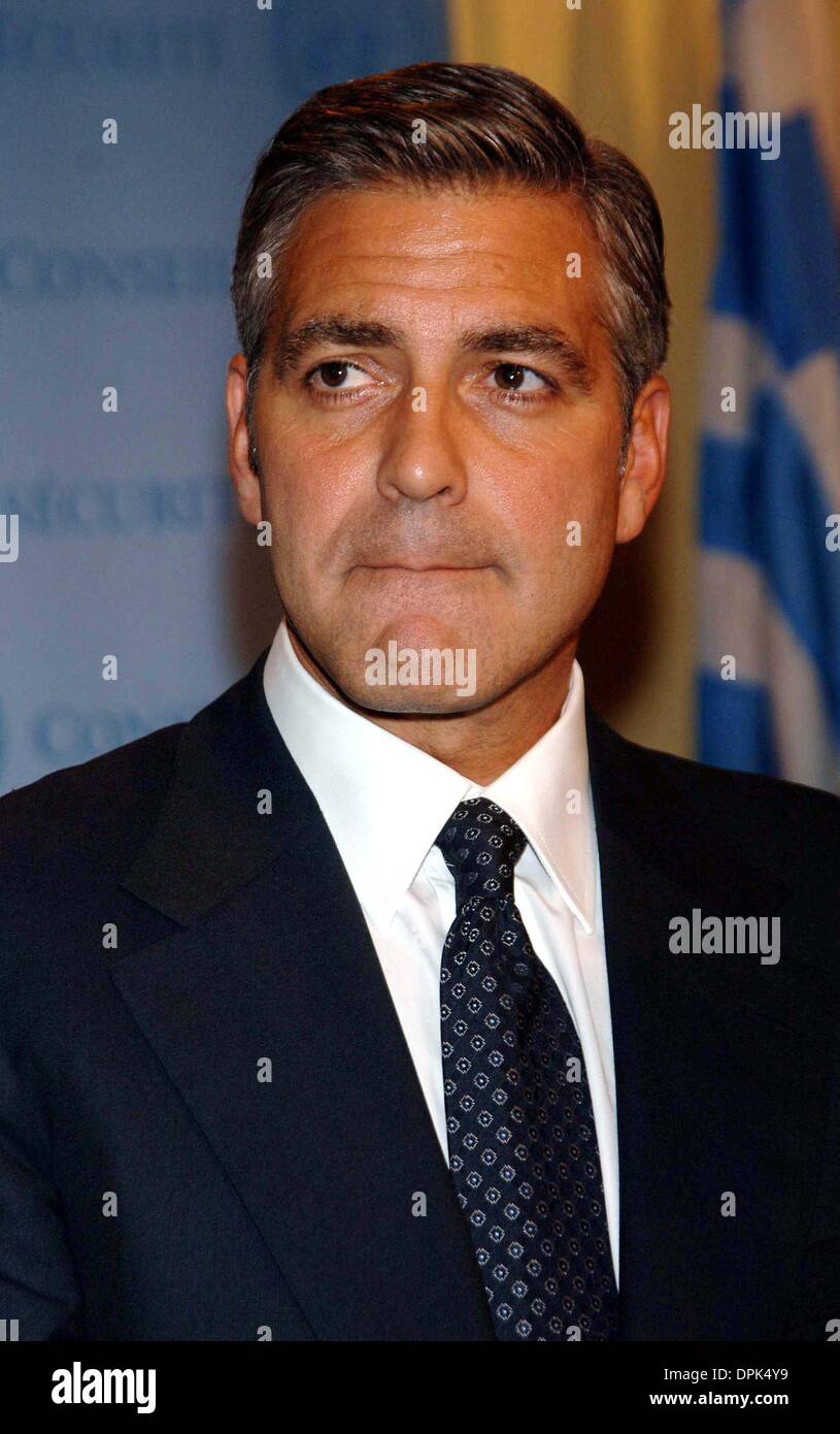 15. September 2006 - New York, New York, USA - George Clooney tritt ...