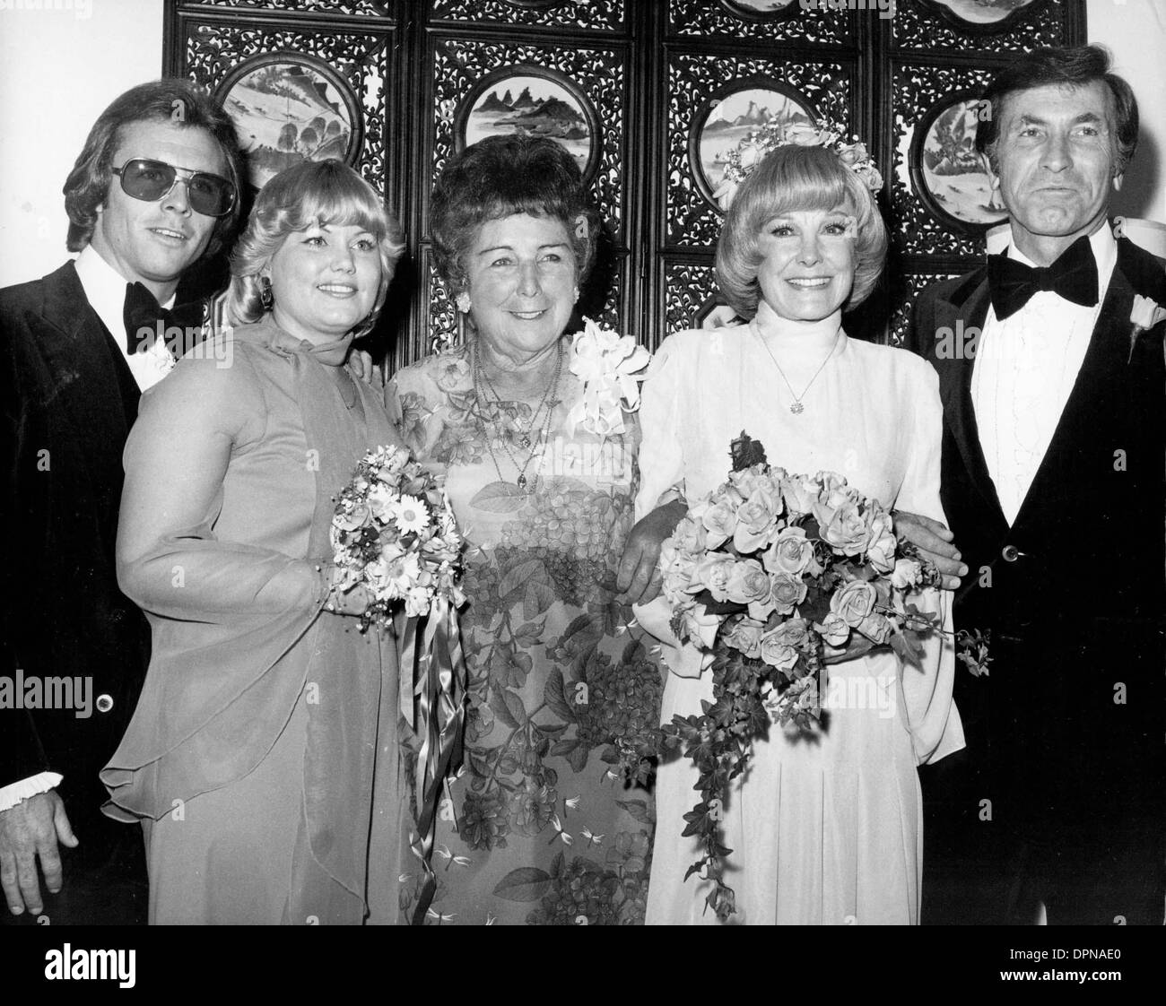 11. Juli 2006 - Juni ALLYSON mit DICK POWELL, PAMELA POWELL, CLARA ...