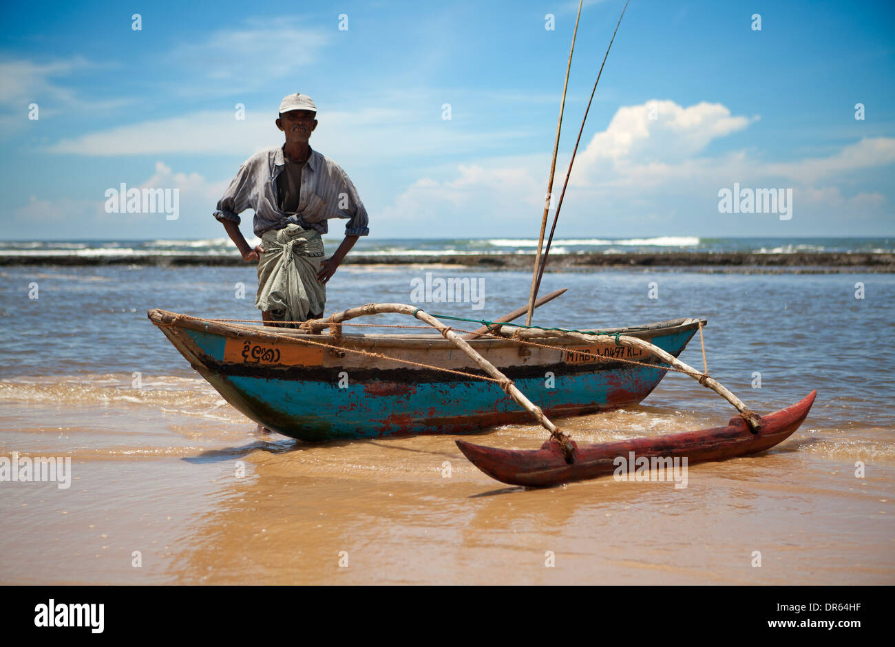 Fisher men boat -Fotos und -Bildmaterial in hoher Auflösung – Alamy