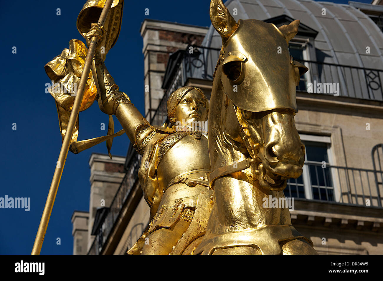 Joan of arc statue paris -Fotos und -Bildmaterial in hoher Auflösung ...