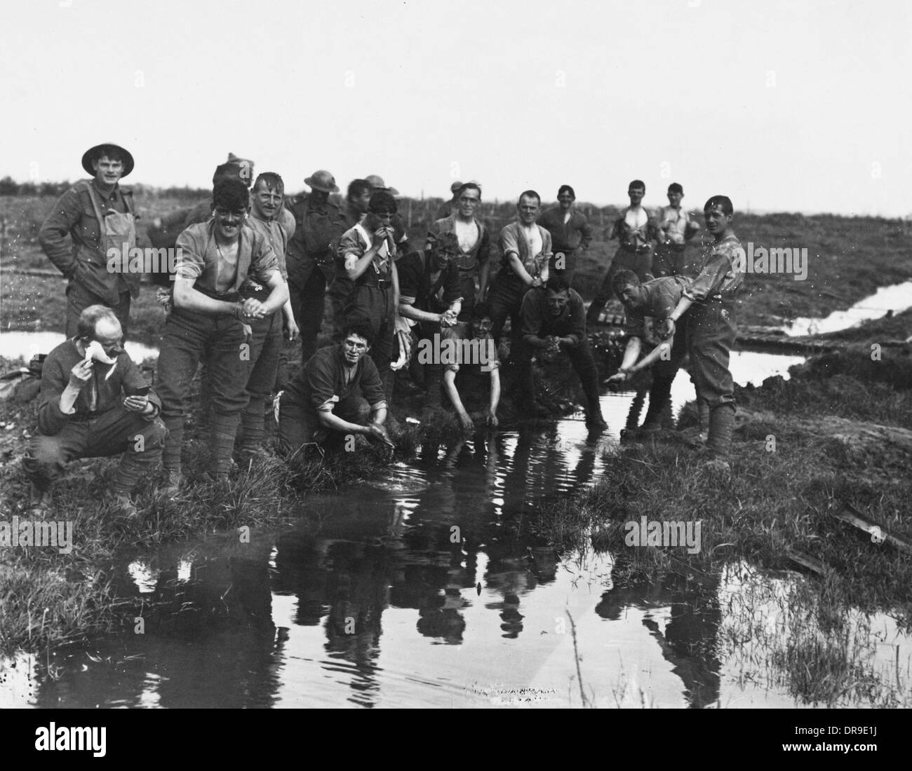 Hygiene im ersten weltkrieg -Fotos und -Bildmaterial in hoher Auflösung ...