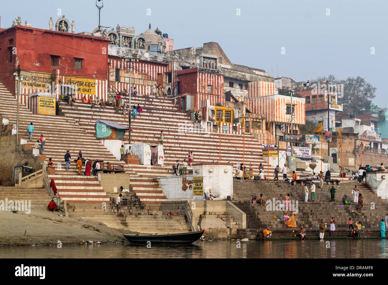 Ganges benares -Fotos und -Bildmaterial in hoher Auflösung – Alamy