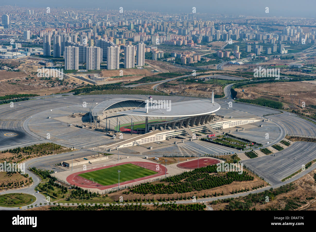 Atatürk-Olympiastadion befindet sich in Ikitelli. Benannt ist das ...