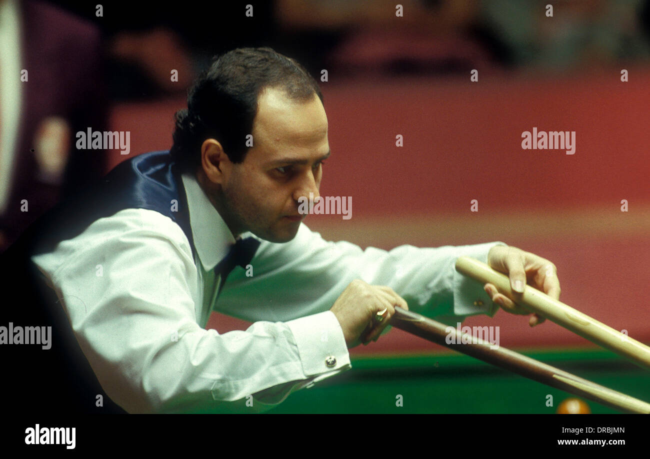 Londoner Tony Meo bei The Embassy World Snooker Turnier, Crucible ...
