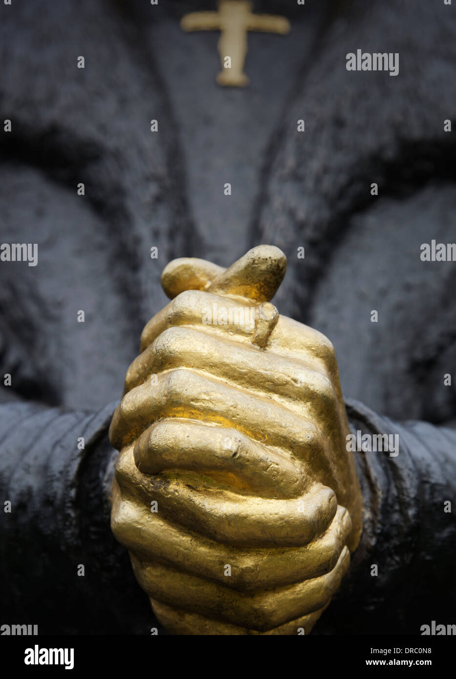 Sir thomas moore statue -Fotos und -Bildmaterial in hoher Auflösung – Alamy