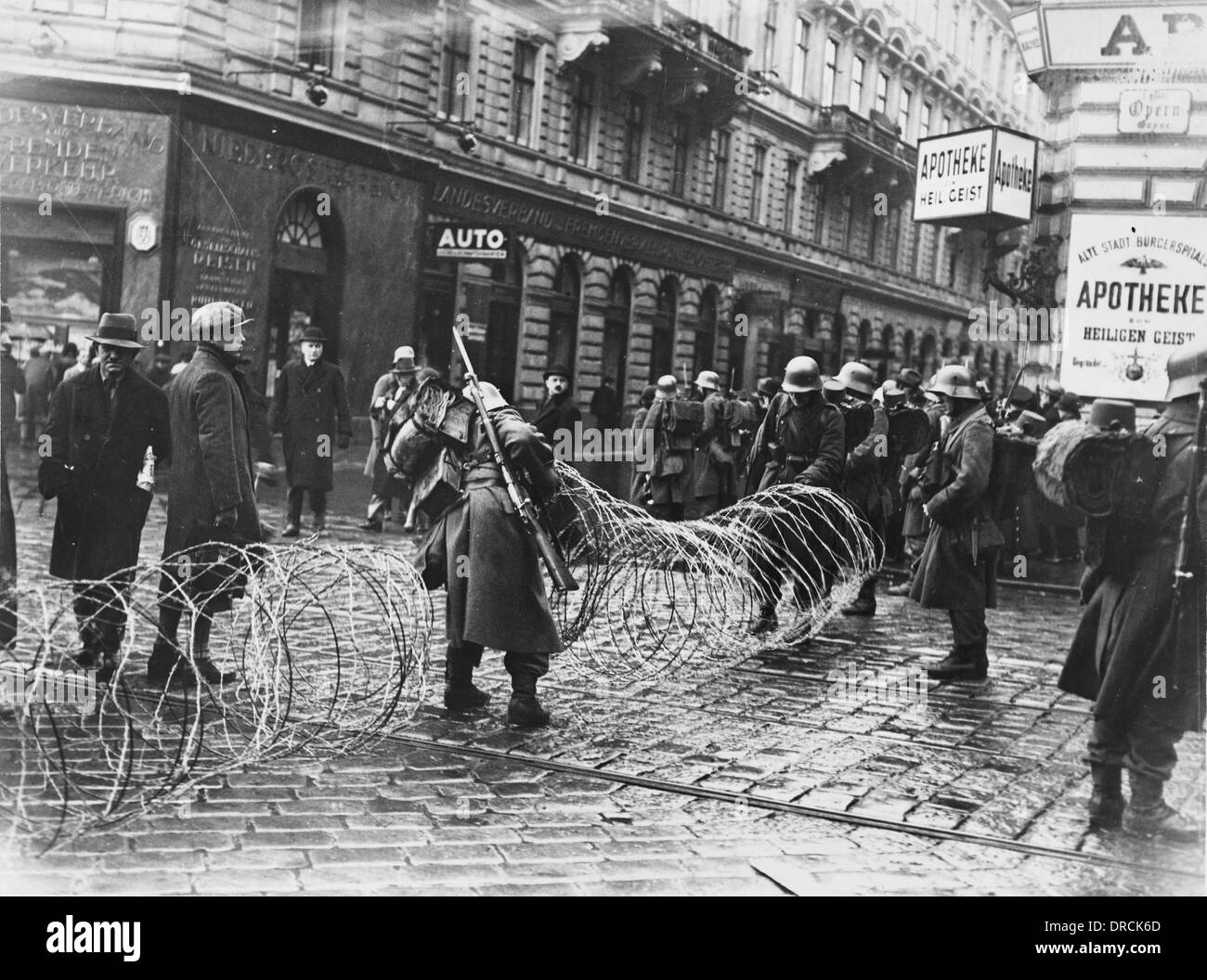 Austrian soldier ww2 -Fotos und -Bildmaterial in hoher Auflösung – Alamy