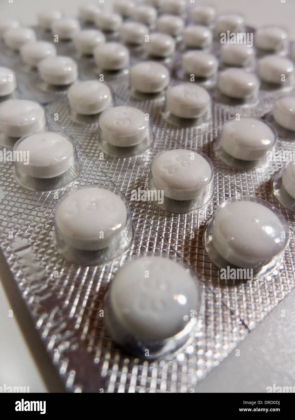 Campral acamprosate tablets -Fotos und -Bildmaterial in hoher Auflösung ...