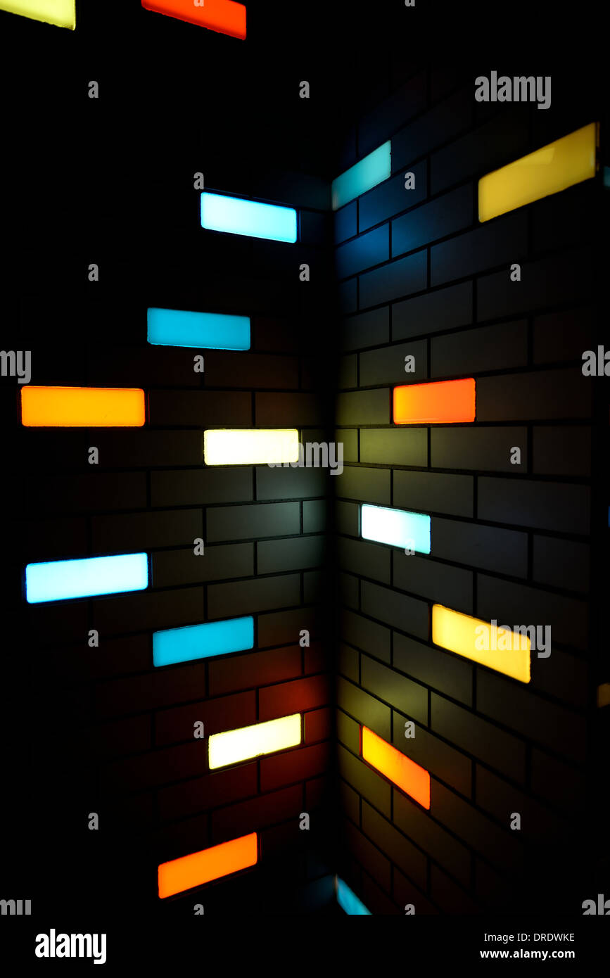 Solides dunkles bild -Fotos und -Bildmaterial in hoher Auflösung – Alamy