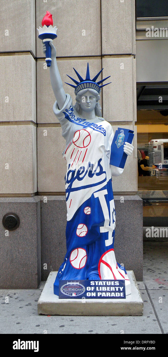 Baseball statue -Fotos und -Bildmaterial in hoher Auflösung – Alamy