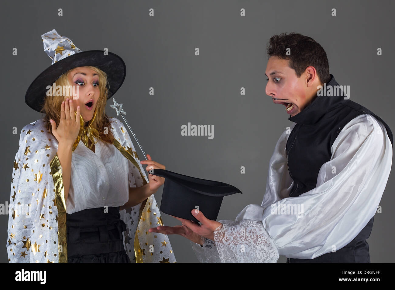 Weiblicher magier -Fotos und -Bildmaterial in hoher Auflösung – Alamy