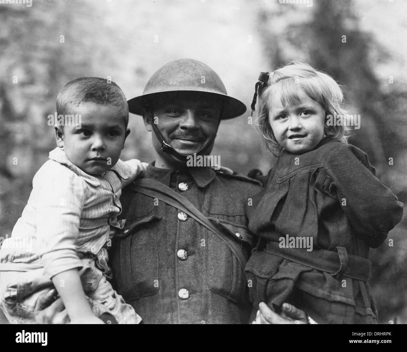 Kindersoldat und ihre kinder -Fotos und -Bildmaterial in hoher ...