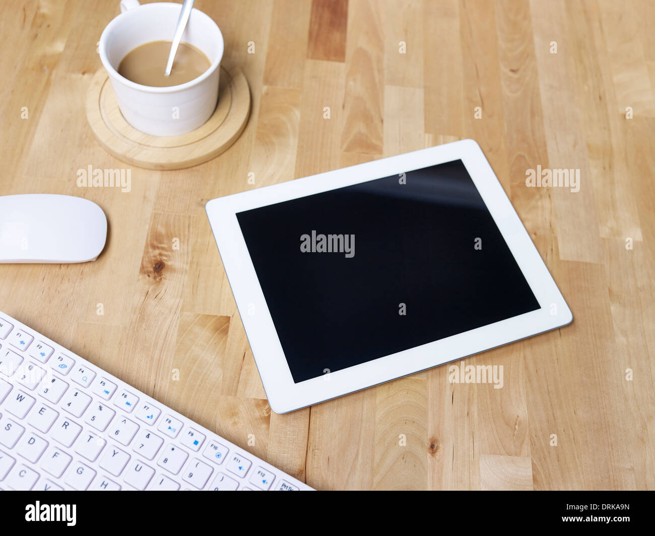 Tablet mit tastatur -Fotos und -Bildmaterial in hoher Auflösung – Alamy