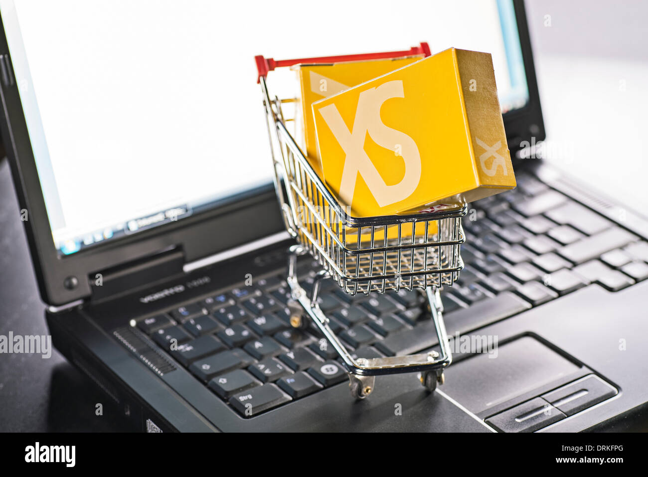 Dhl package packet -Fotos und -Bildmaterial in hoher Auflösung – Alamy