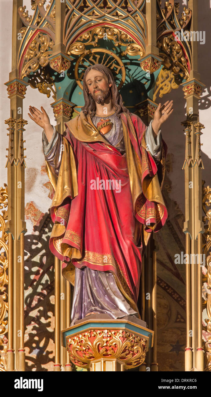 Kathedrale von jesus herz -Fotos und -Bildmaterial in hoher Auflösung – Alamy