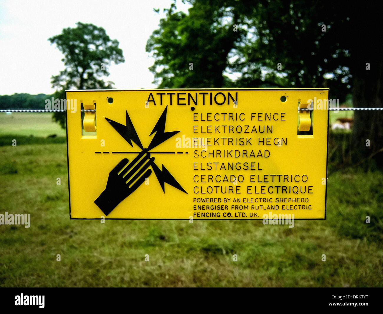 Zeichen achtung -Fotos und -Bildmaterial in hoher Auflösung – Alamy