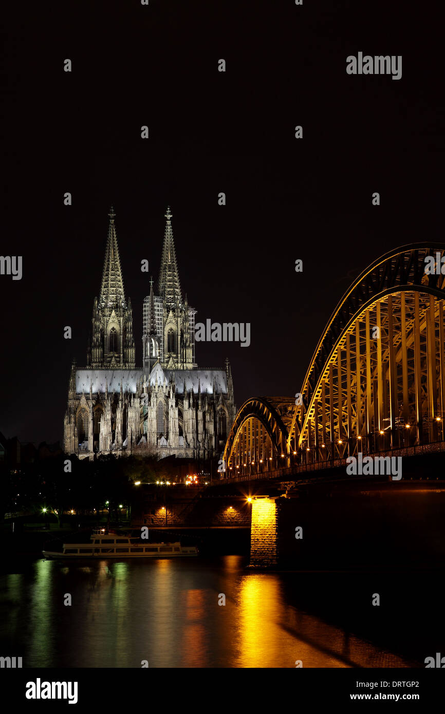 Kirchen in köln -Fotos und -Bildmaterial in hoher Auflösung – Alamy