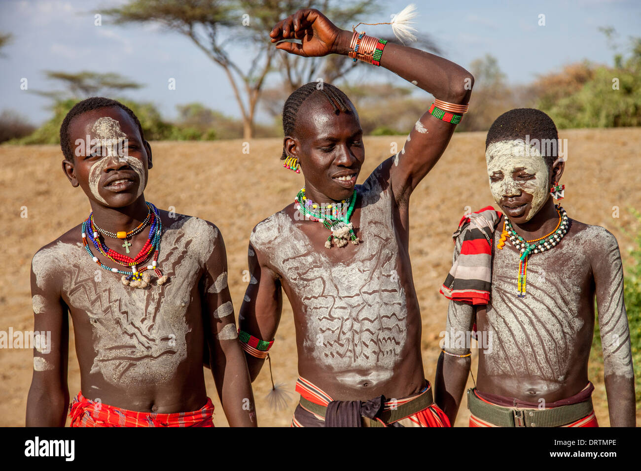 Tribal boys -Fotos und -Bildmaterial in hoher Auflösung - Seite 2 - Alamy