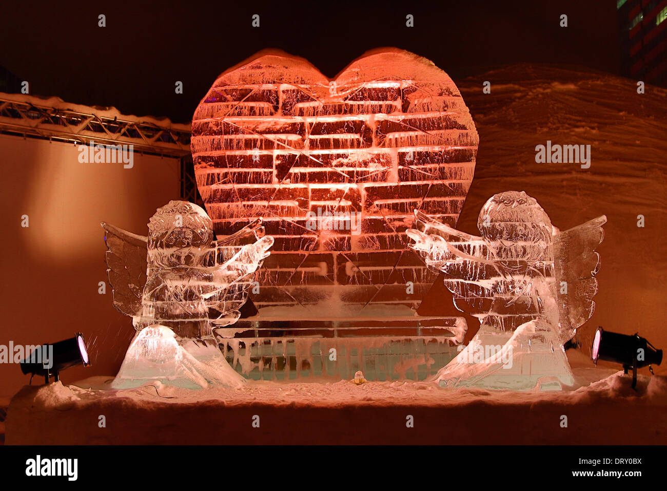 Angel sculpture ice -Fotos und -Bildmaterial in hoher Auflösung – Alamy